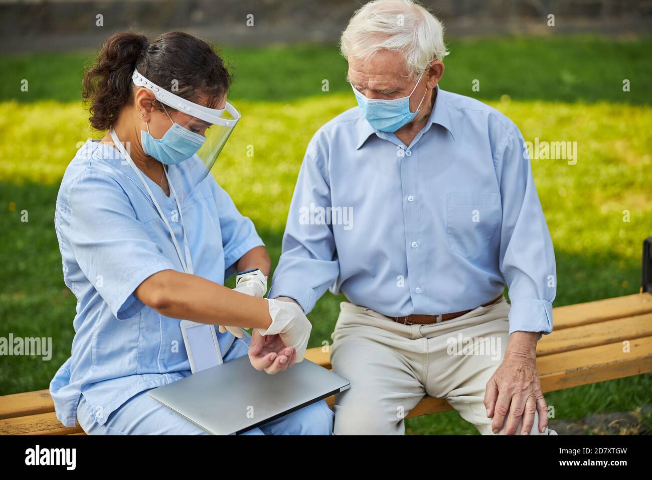 Pulse being taking on an aged man wrist Stock Photo - Alamy