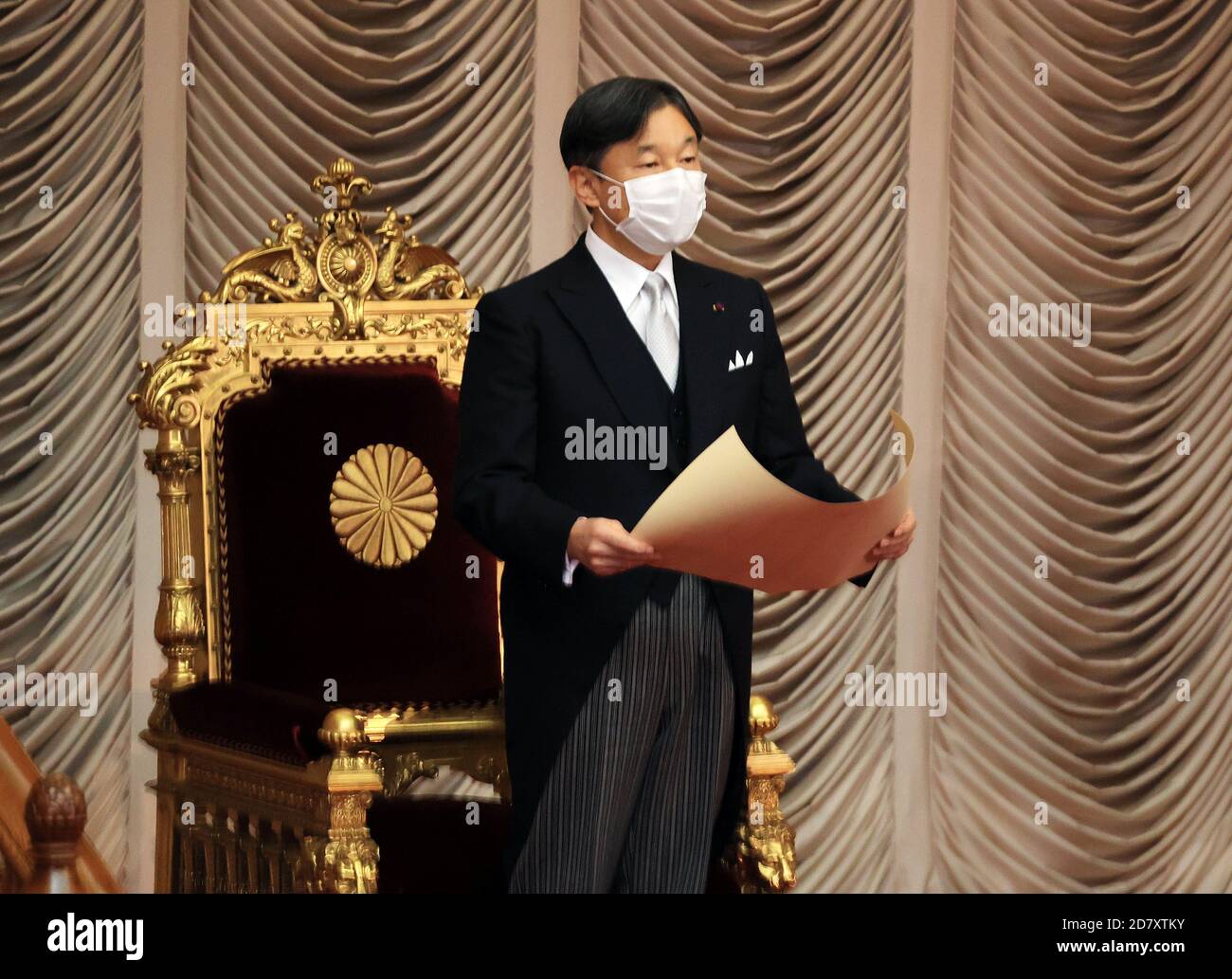 Tokyo, Japan. 26th Oct, 2020. Japanese Emperor Naruhito delivers an ...