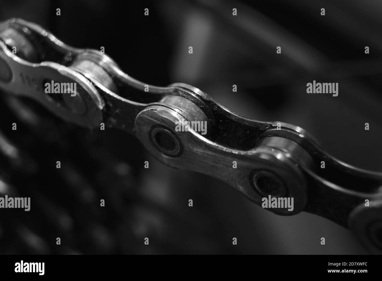 Sprocket and chain Black and White Stock Photos & Images - Alamy