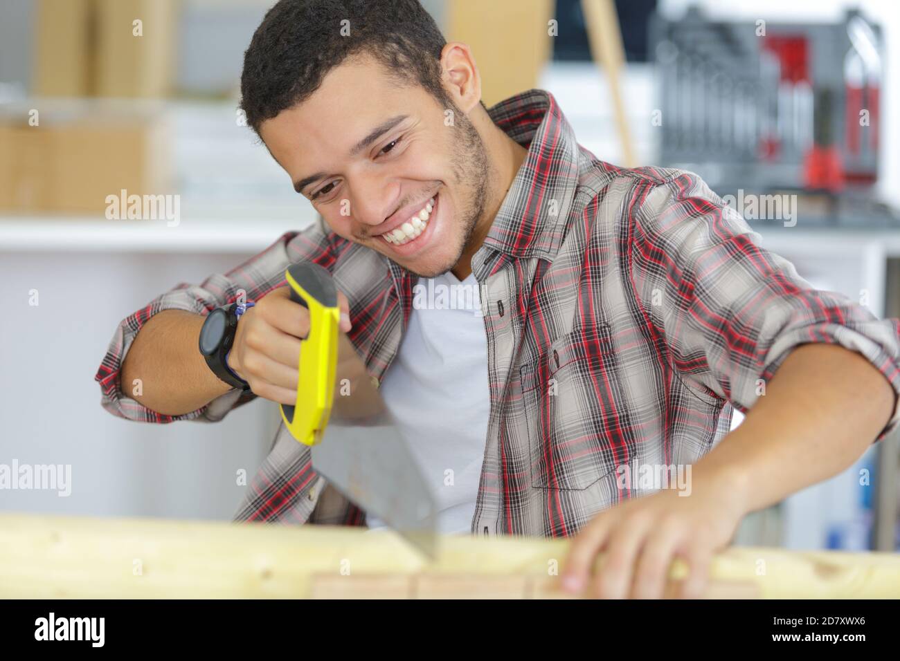 Tradesman holding circular saw hi-res stock photography and images - Alamy