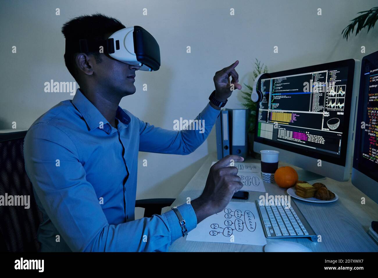 Vr application hi-res stock photography and images - Alamy