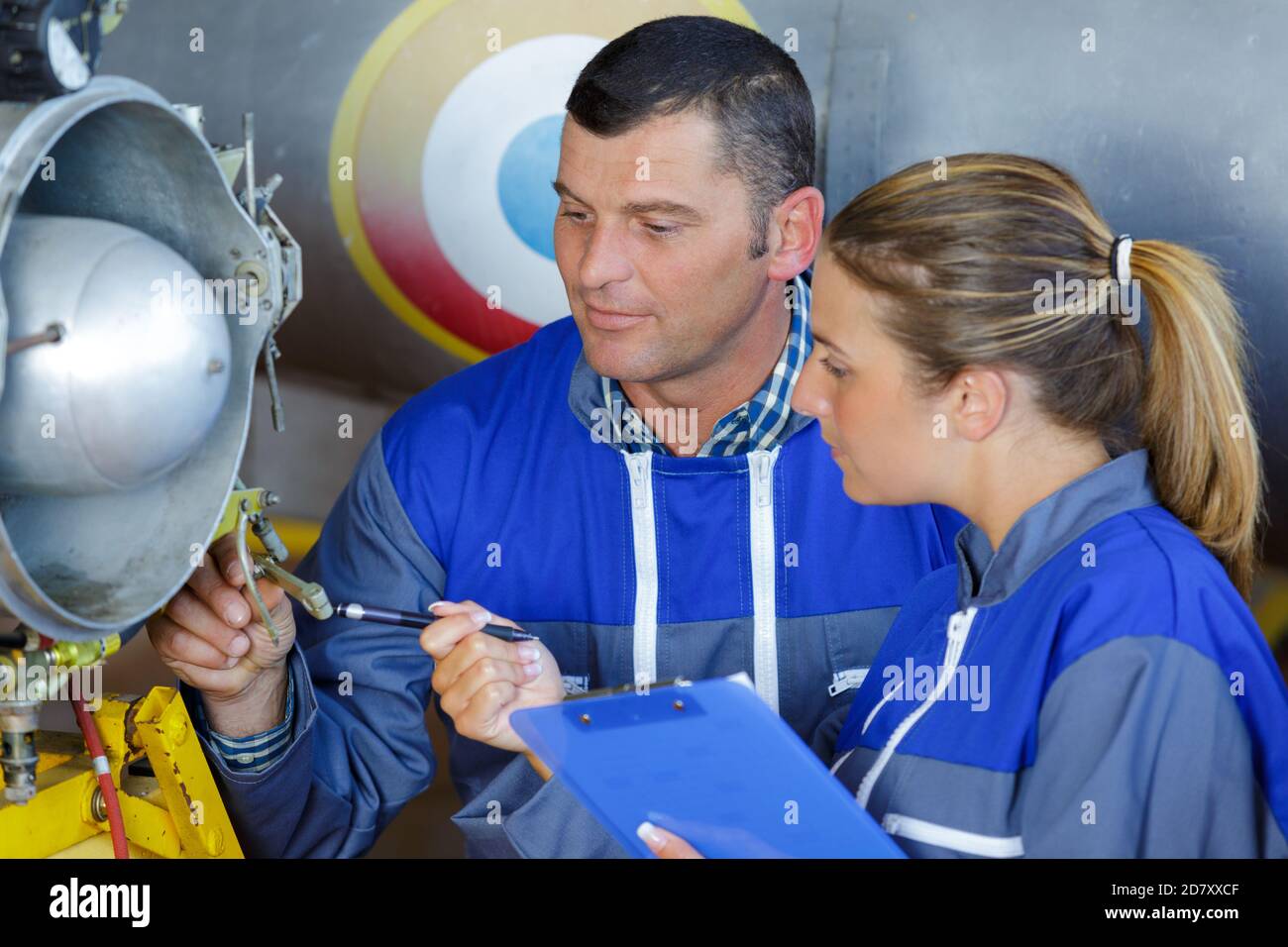 Avionics training hi-res stock photography and images - Alamy