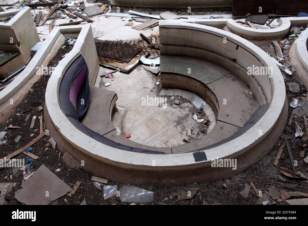 Destroyed table hi-res stock photography and images - Alamy