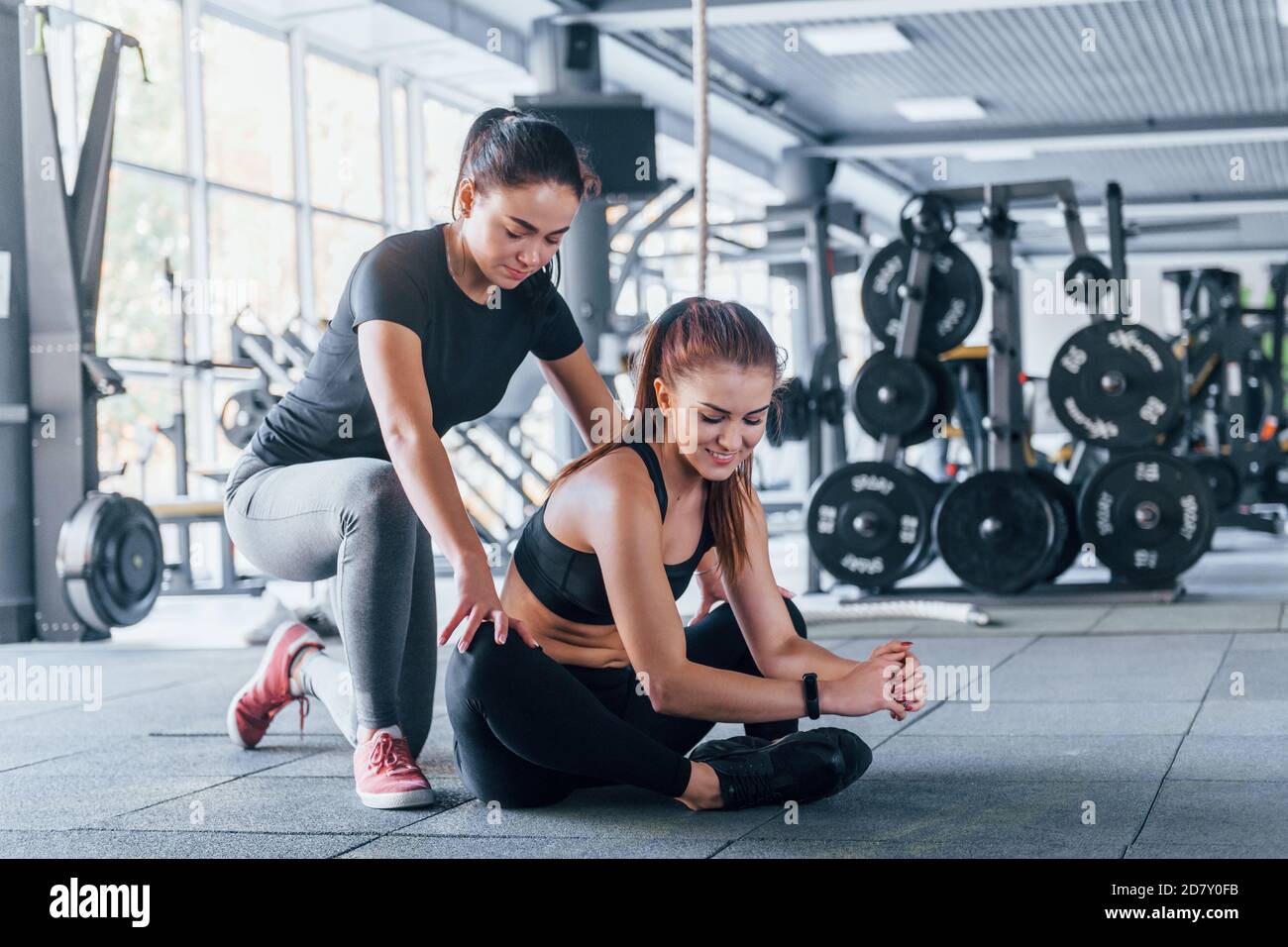 Girls workout clothes hi-res stock photography and images - Alamy