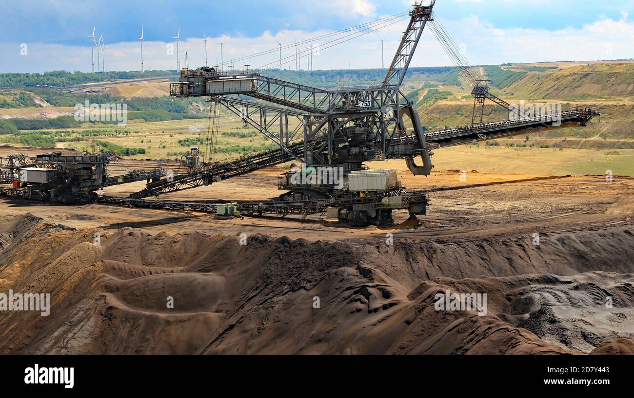 Coal dredger hi-res stock photography and images - Alamy