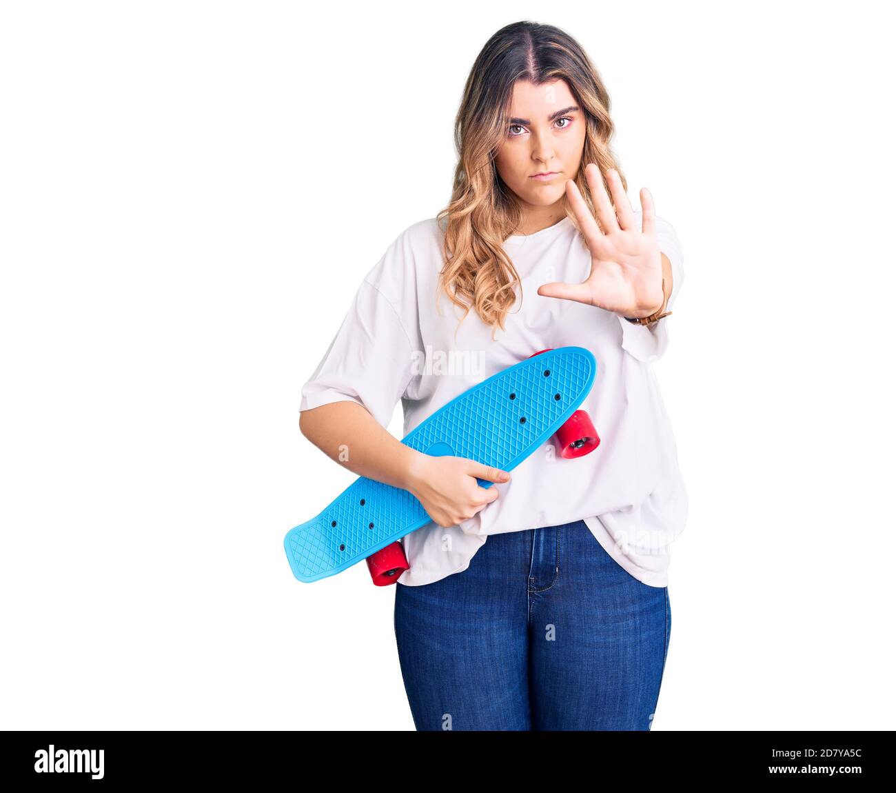 Skateboard prohibited sign warning hi-res stock photography and images ...