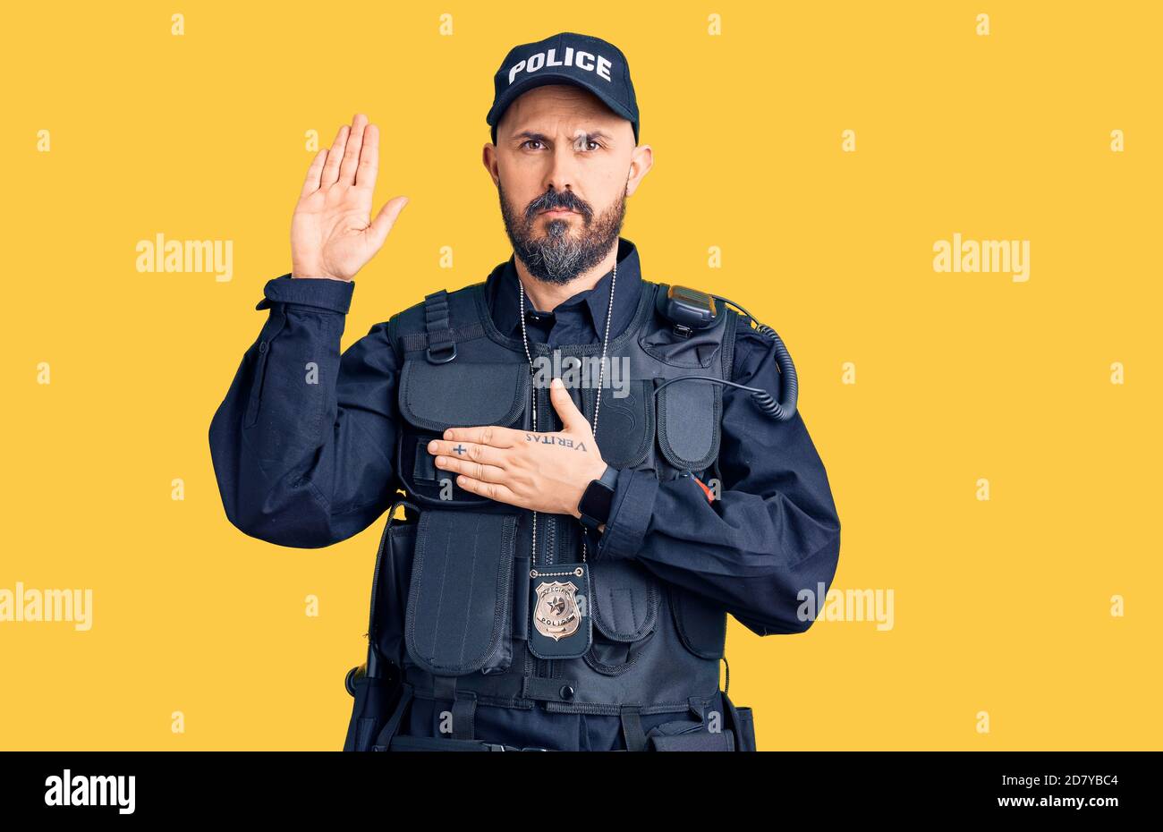 Pledge of allegiance police uniform hi-res stock photography and images ...