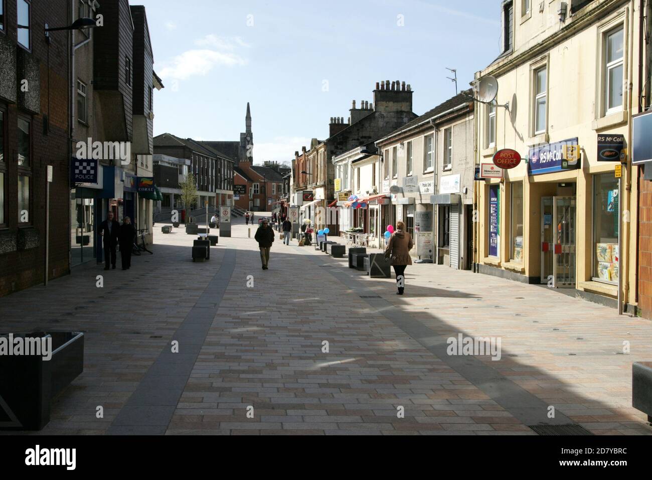 Kilwinning town centre hi-res stock photography and images - Alamy