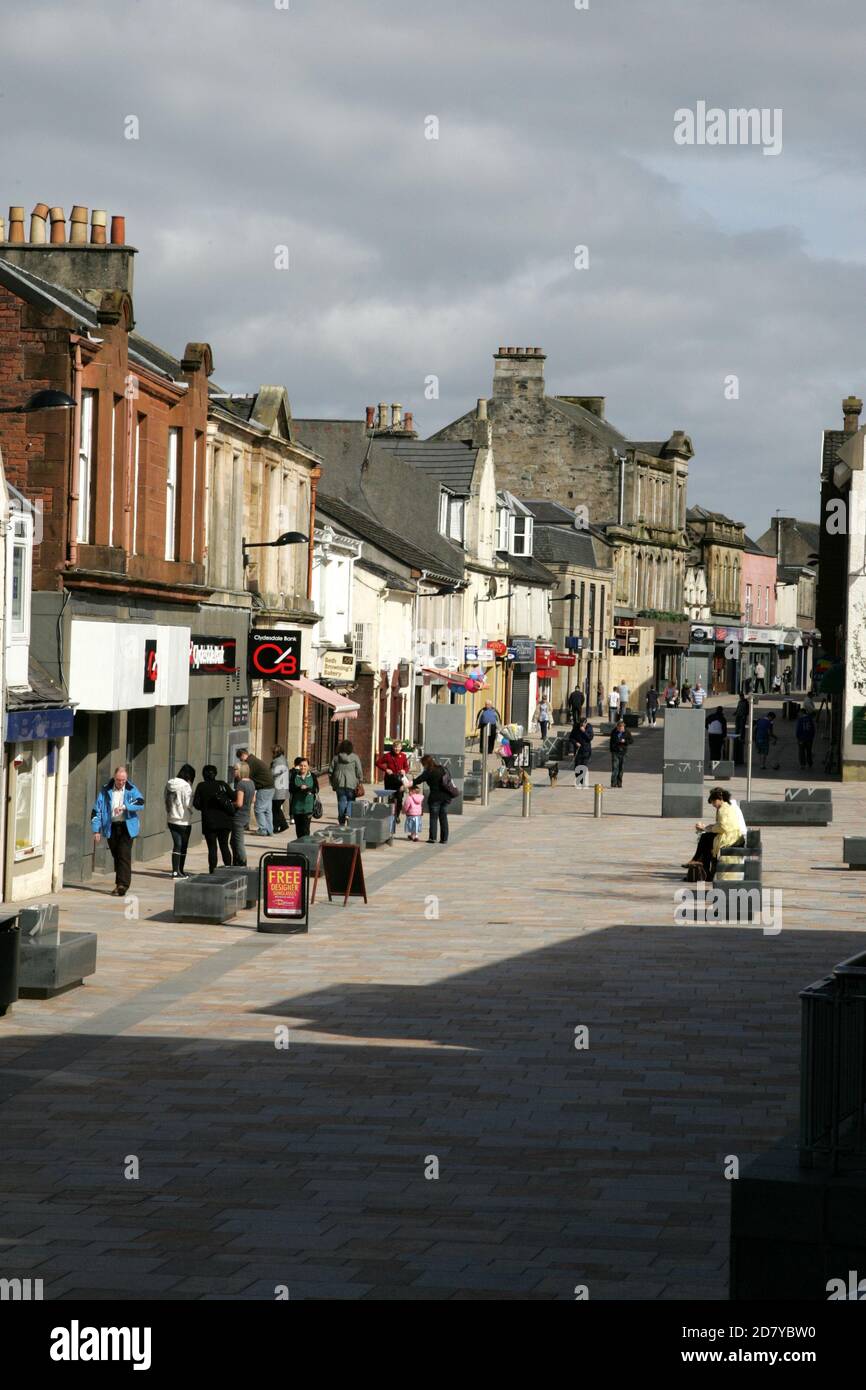 Kilwinning town centre hi-res stock photography and images - Alamy