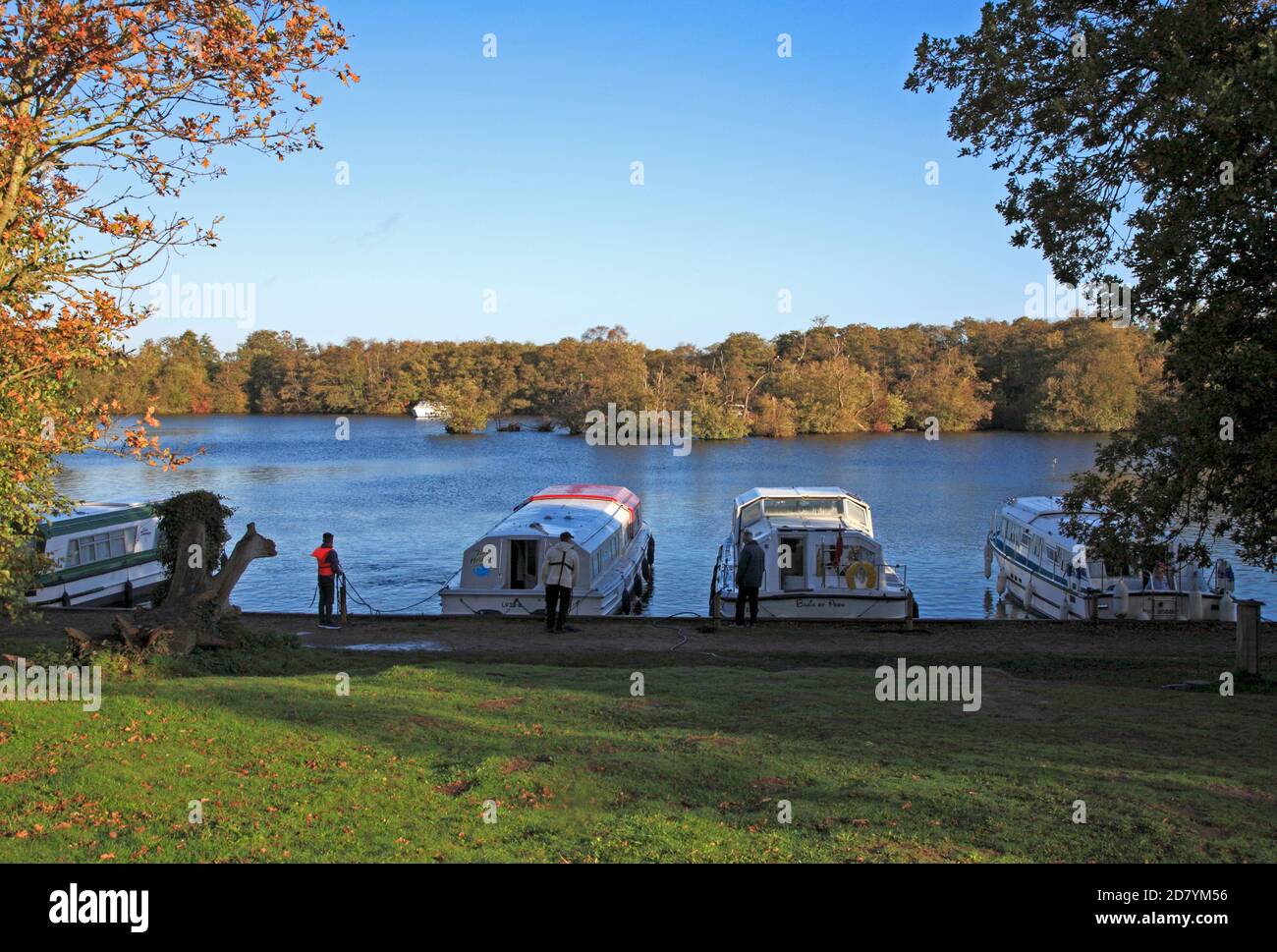 Norfolk broad holidays hi-res stock photography and images - Alamy
