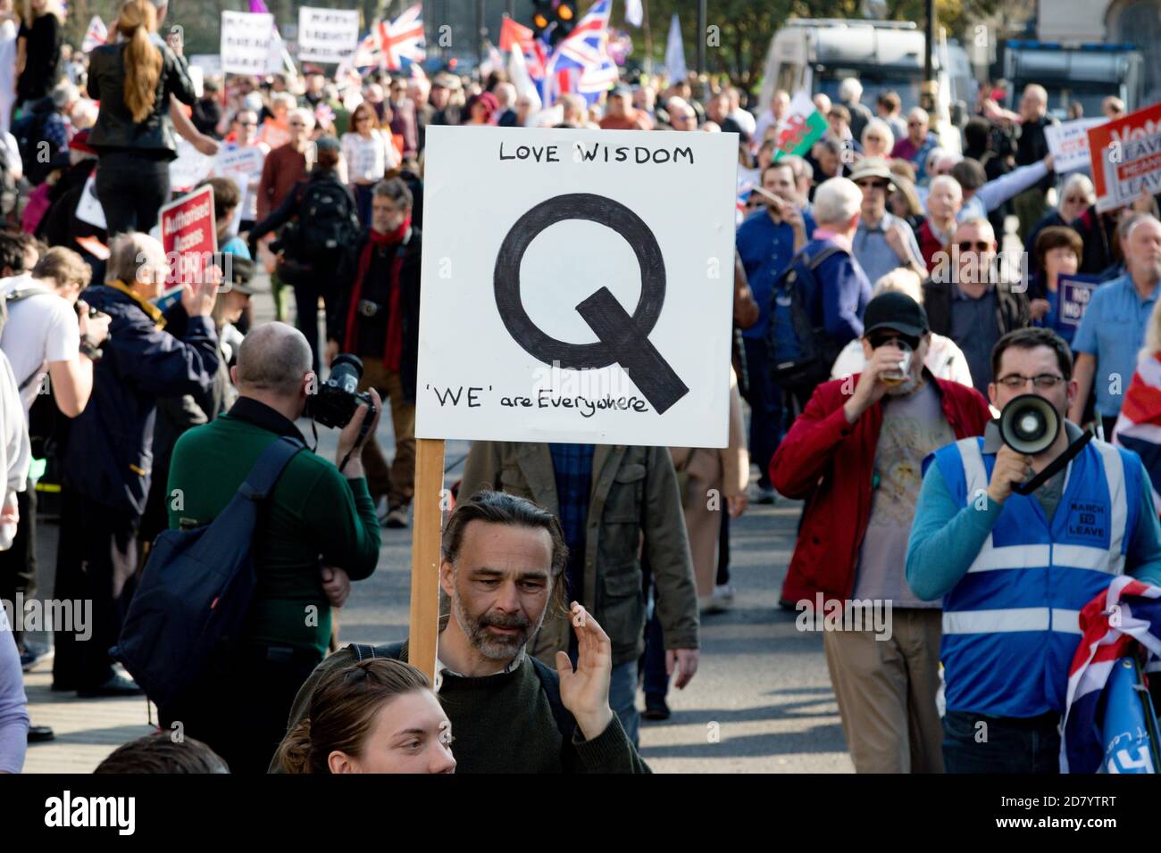 London, United Kingdom, March 29th 2019:- Pro Brexit marchers outside ...