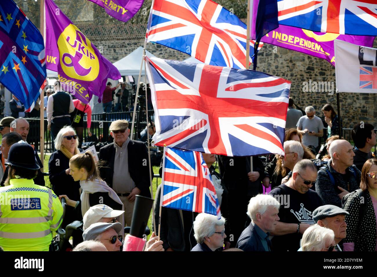 London, United Kingdom, March 29th 2019:- Pro Brexit marchers outside ...