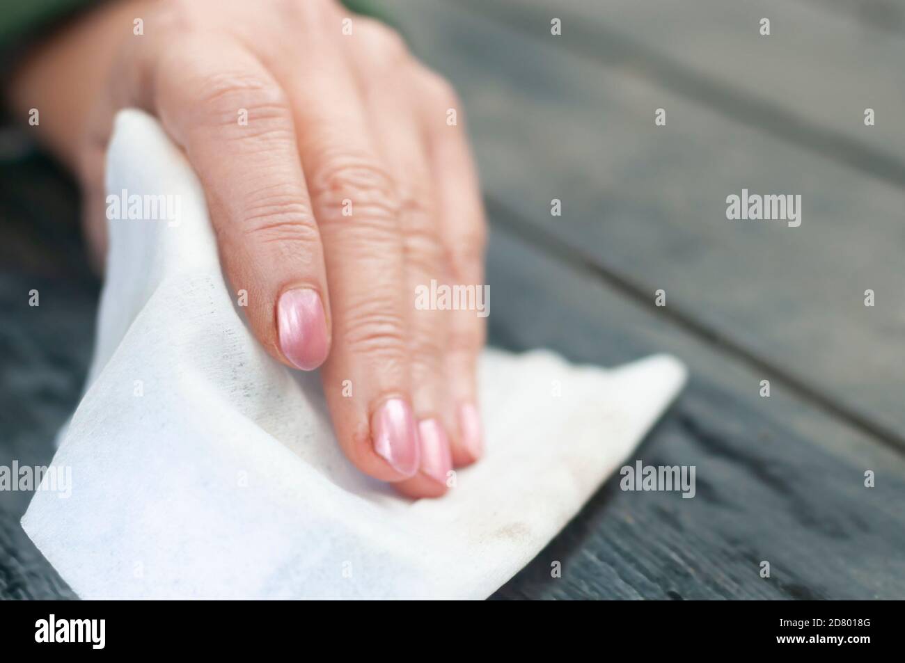 Wiping off hi-res stock photography and images - Alamy