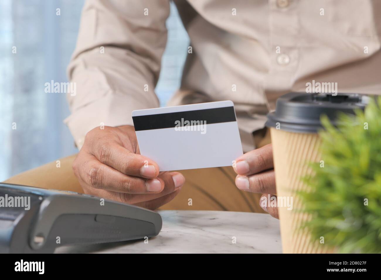 Man charging card hi-res stock photography and images - Alamy