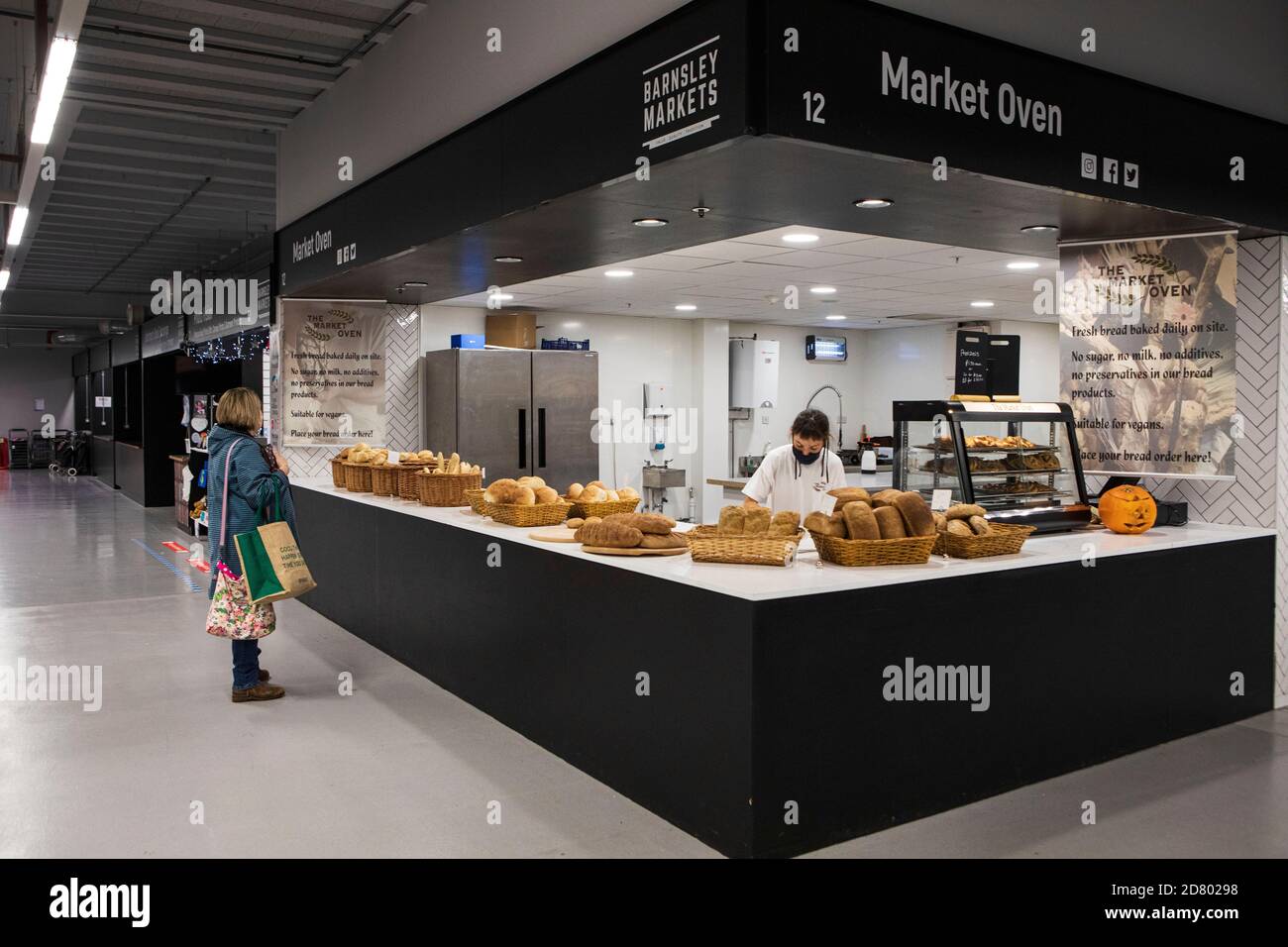 Barnsley Market, Barnsley City Centre Stock Photo - Alamy