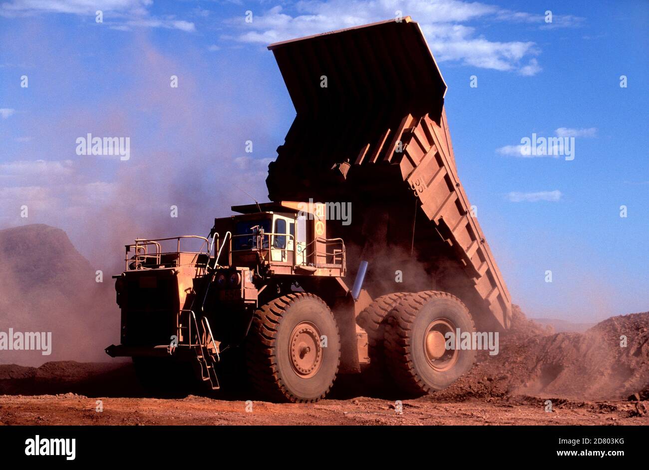 Iron ore truck hi-res stock photography and images - Alamy