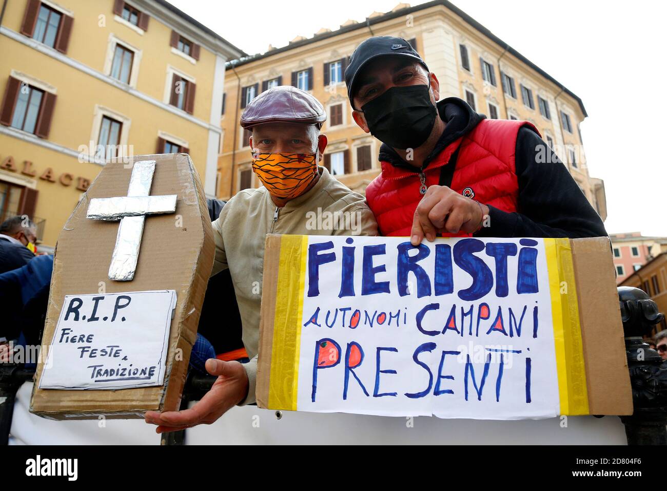 Rome, Italy. 26th Oct, 2020. Demonstration of the workers and holders ...