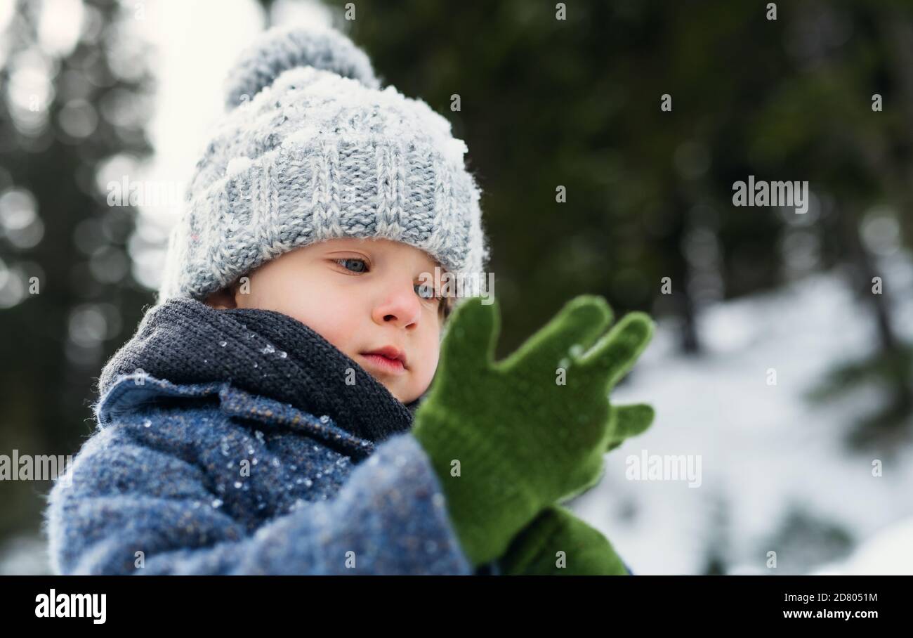 Child weather nature hi-res stock photography and images - Alamy
