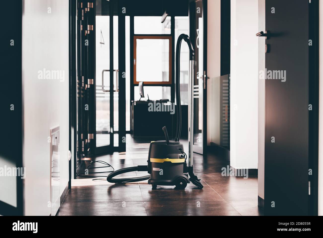 Janitorial service office hi-res stock photography and images - Alamy