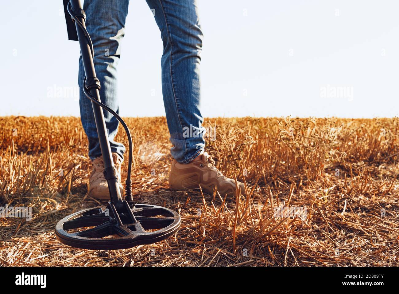 Metal detector hi-res stock photography and images - Alamy