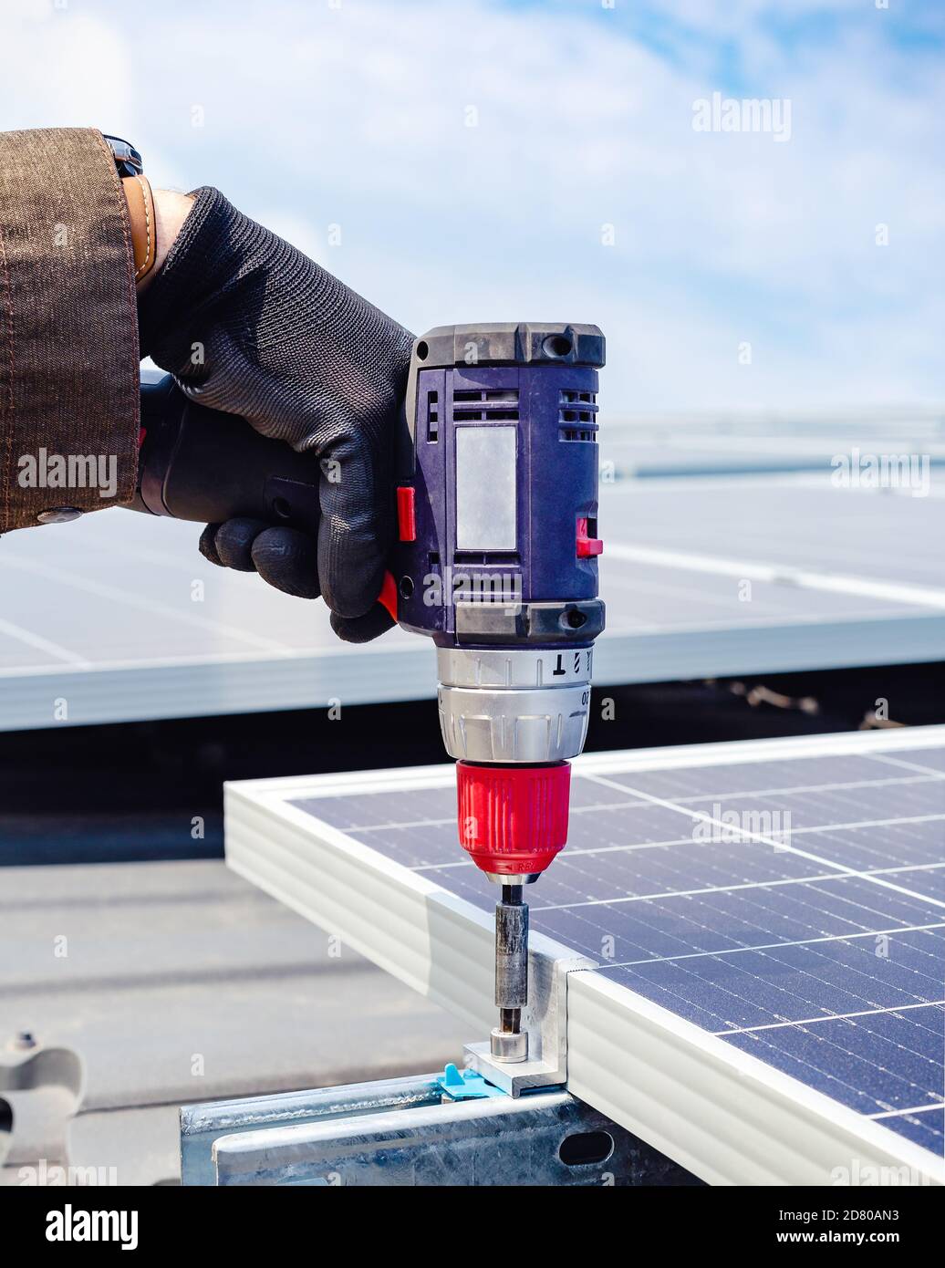 Installing solar panel hi-res stock photography and images - Alamy