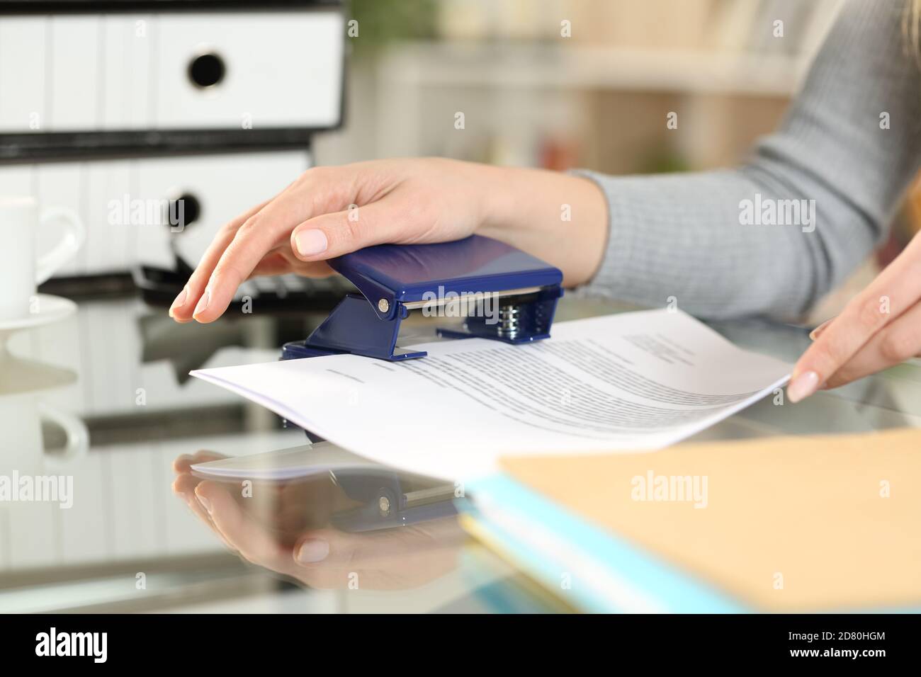 Invoices receipts hi-res stock photography and images - Alamy