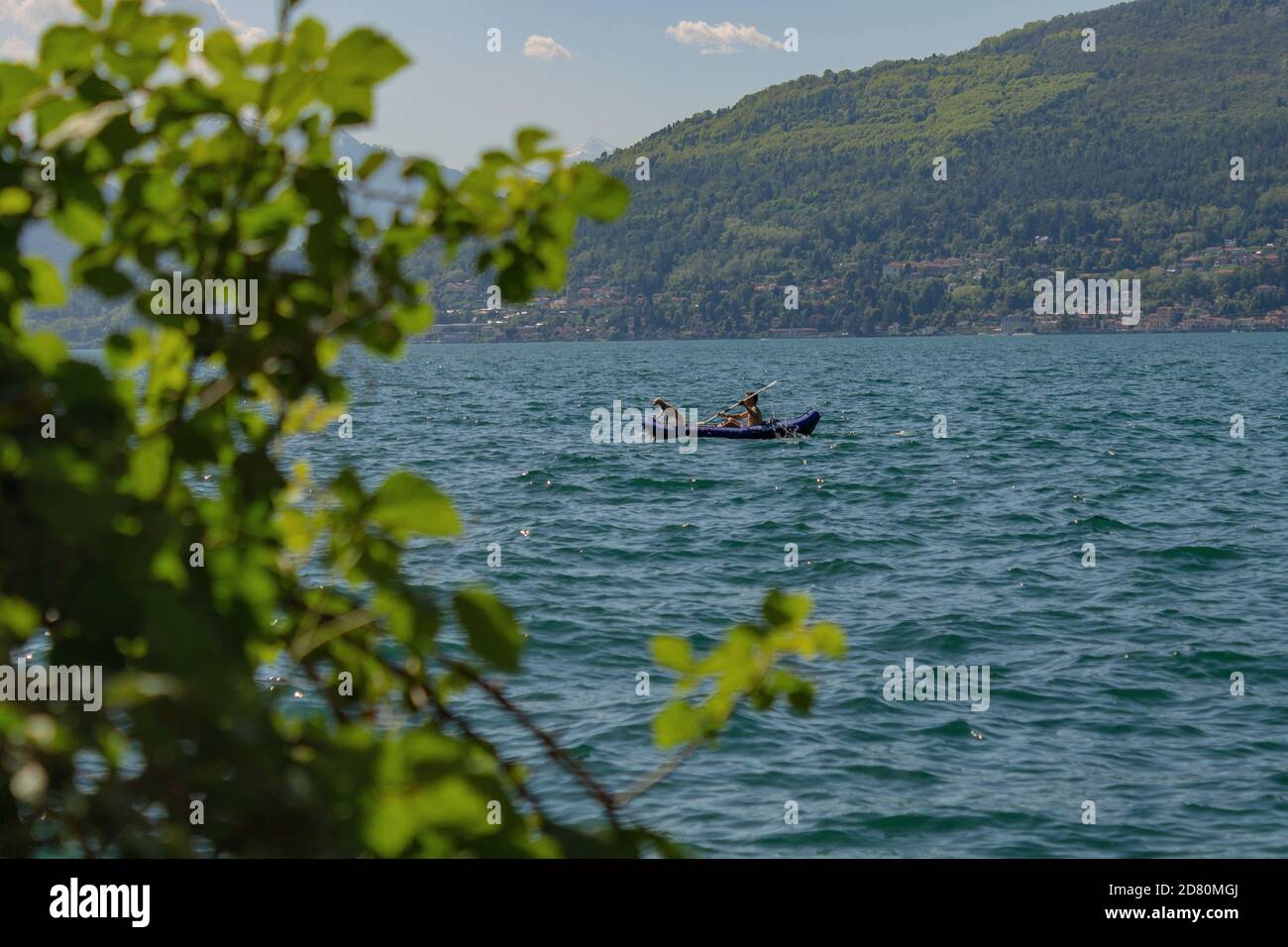 Man paddling canoe hi-res stock photography and images - Alamy