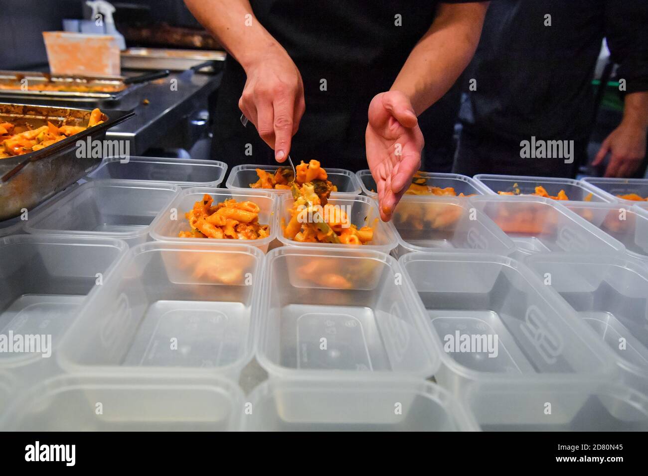 Packed lunches hi-res stock photography and images - Alamy