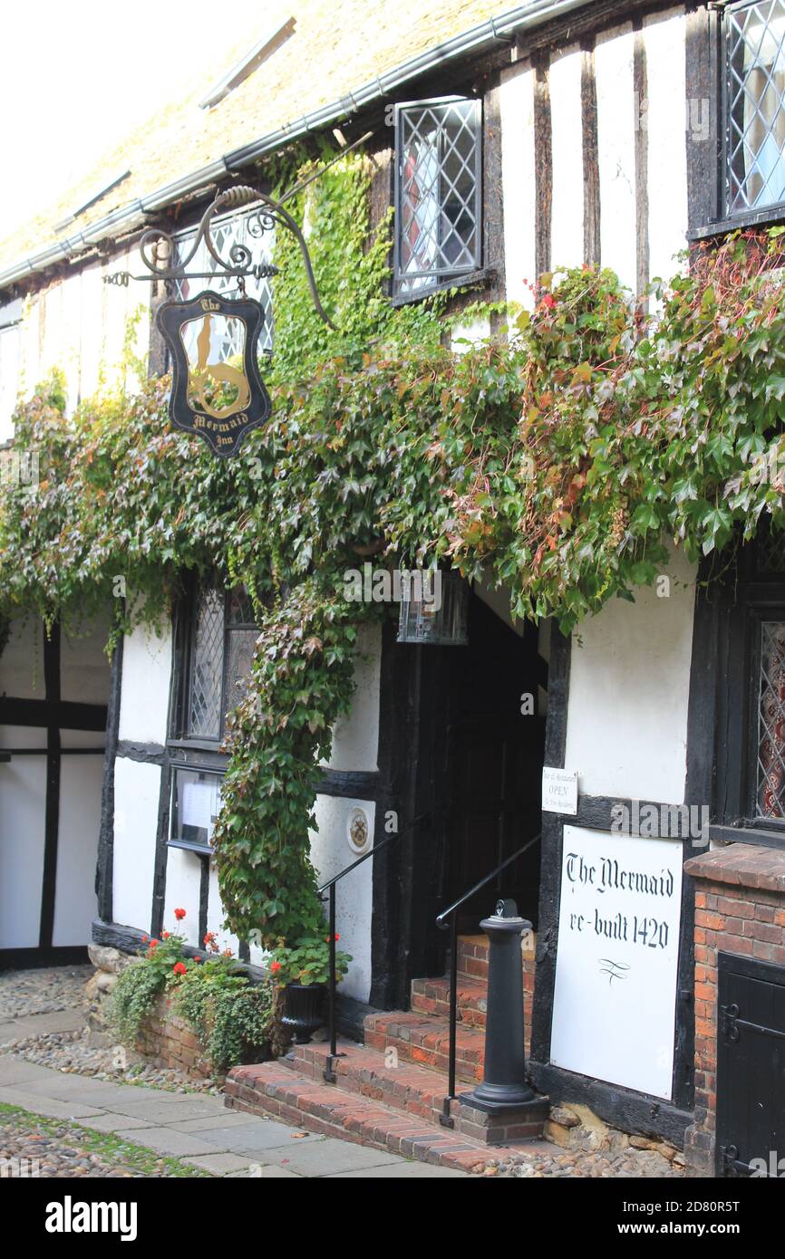 The medieval Mermaid Inn built in 1420 along Mermaid Street Rye, East ...