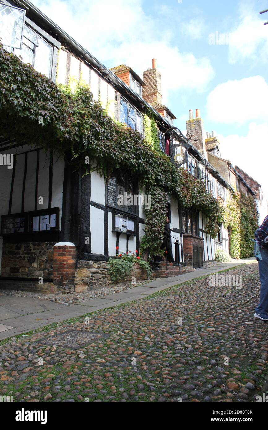 The medieval Mermaid Inn built in 1420 along Mermaid Street Rye, East ...