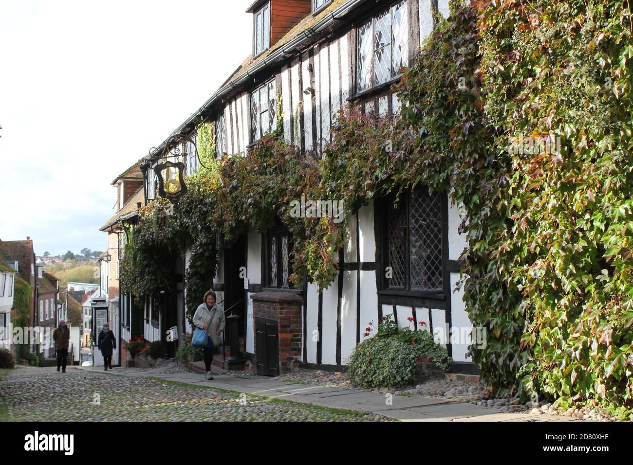 The medieval Mermaid Inn built in 1420 along Mermaid Street Rye, East ...