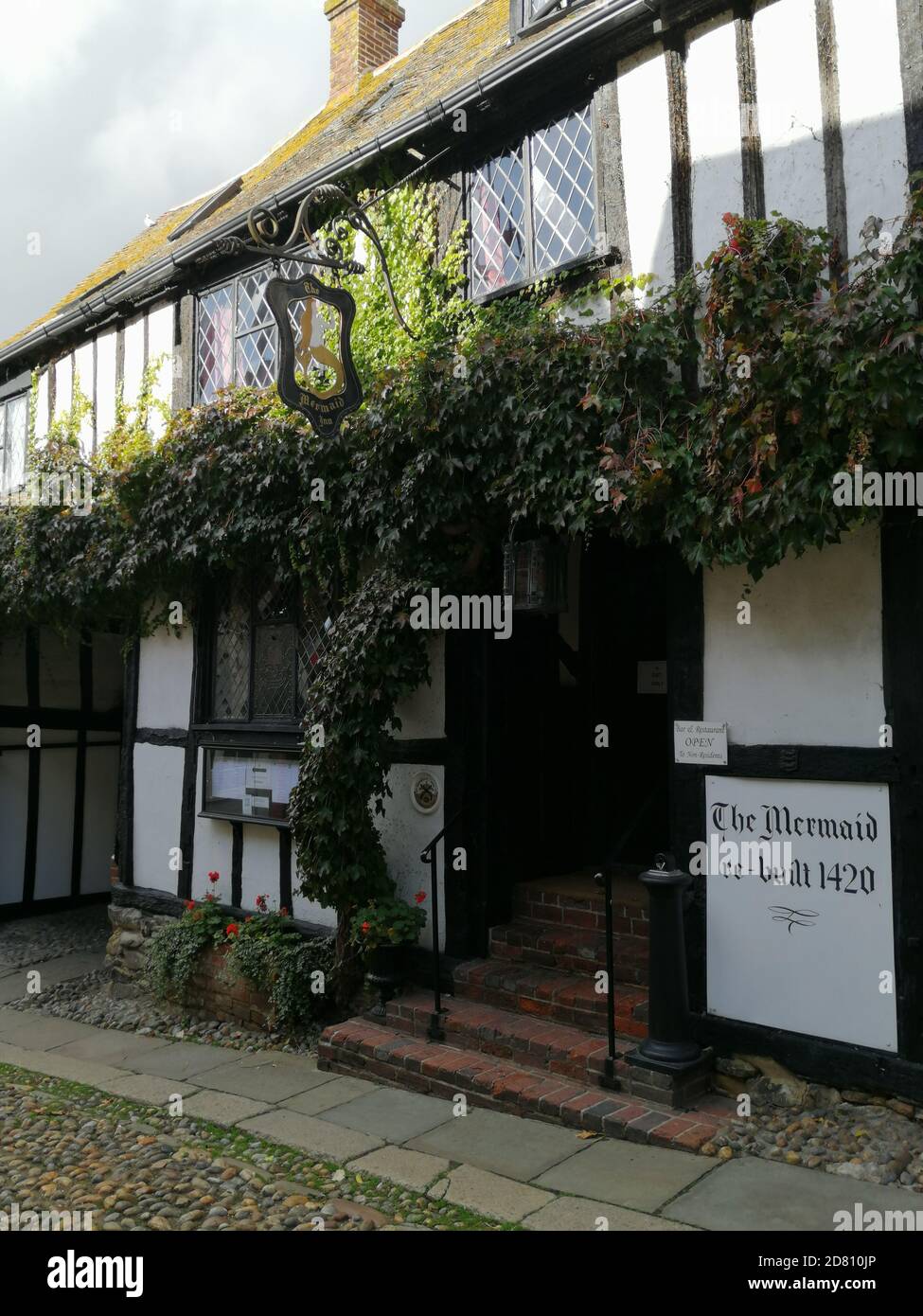 The medieval Mermaid Inn built in 1420 along Mermaid Street Rye, East ...