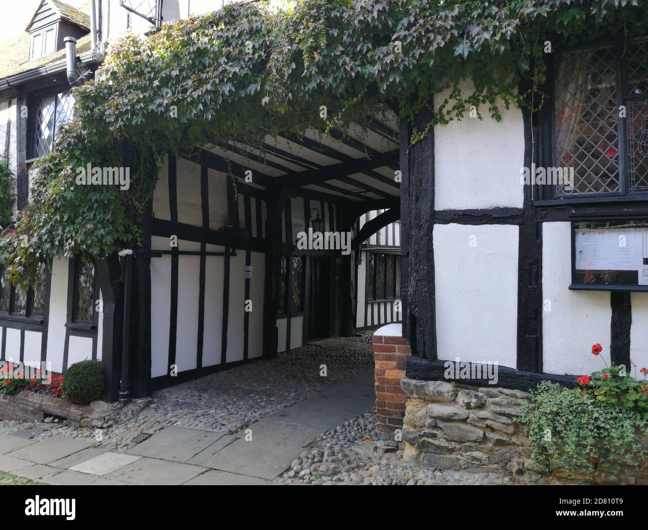 The medieval Mermaid Inn built in 1420 along Mermaid Street Rye, East ...