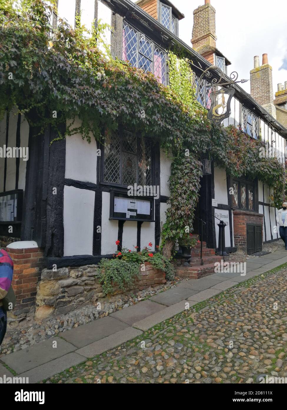 The medieval Mermaid Inn built in 1420 along Mermaid Street Rye, East ...