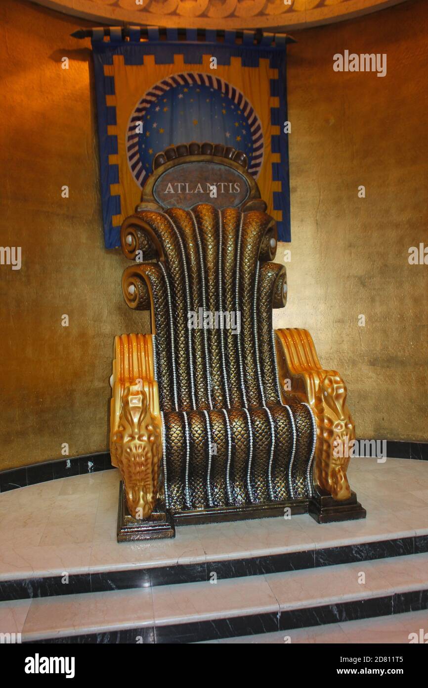 Atlantis in the Bahamas,Atlantis 'Big' Chair Stock Photo - Alamy