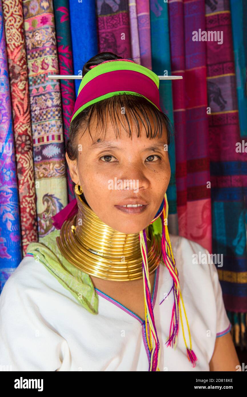 Long-necked woman, Karen tribe, Chiang Mai, Thailand Stock Photo - Alamy