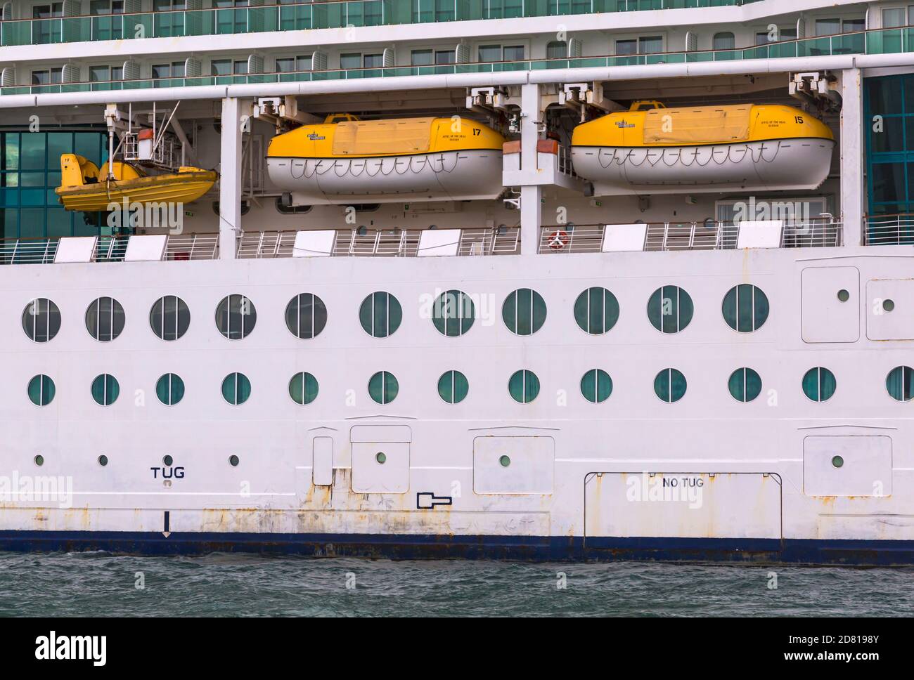 Royal Caribbean Cruise Lines Lifeboats