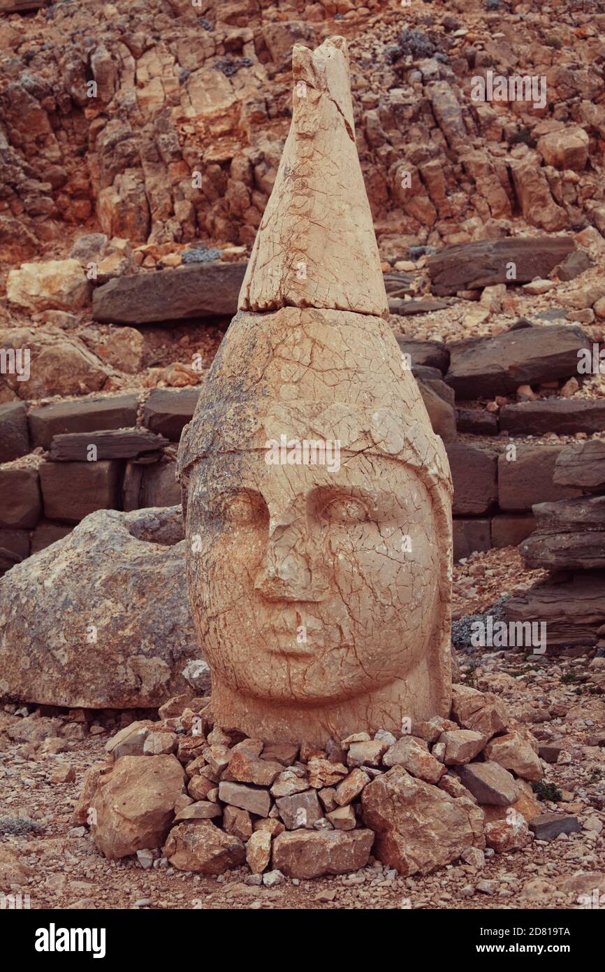 Statue on Mount Nemrut in Turkey Stock Photo - Alamy