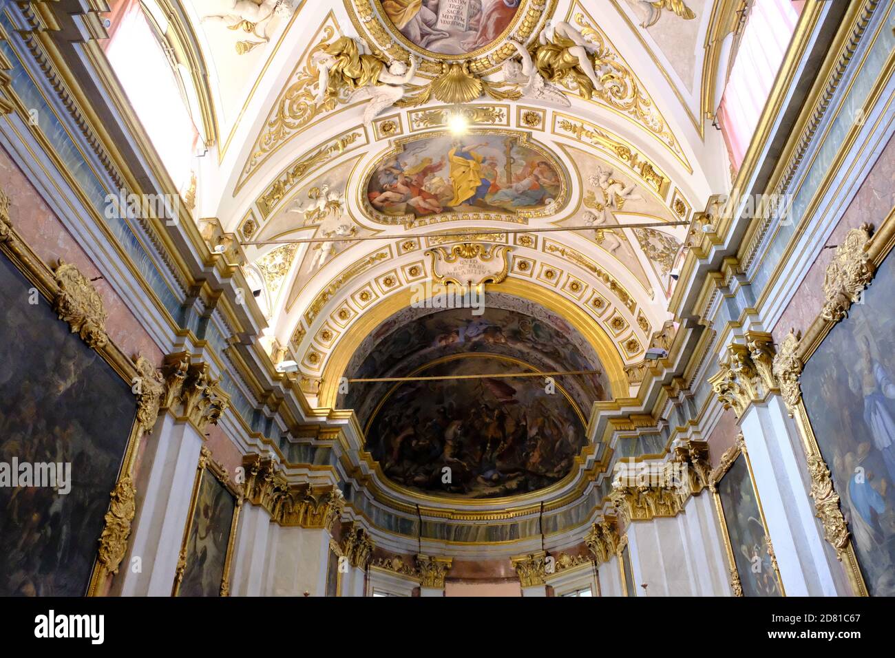 Assisi - August 2019: interior of San Rufino cathedral Stock Photo - Alamy