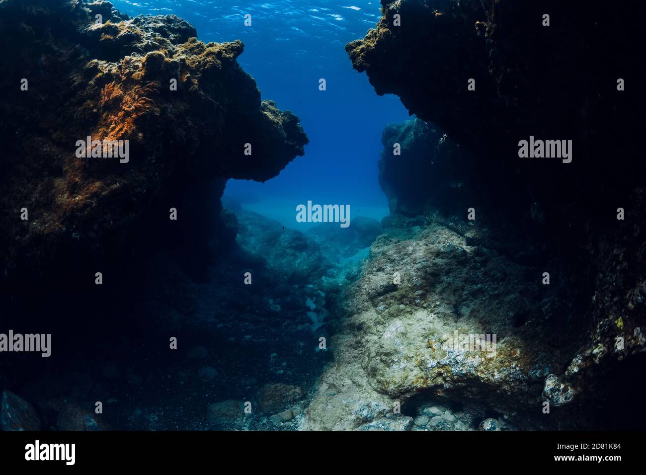 Underwater Rocks High Resolution Stock Photography and Images - Alamy