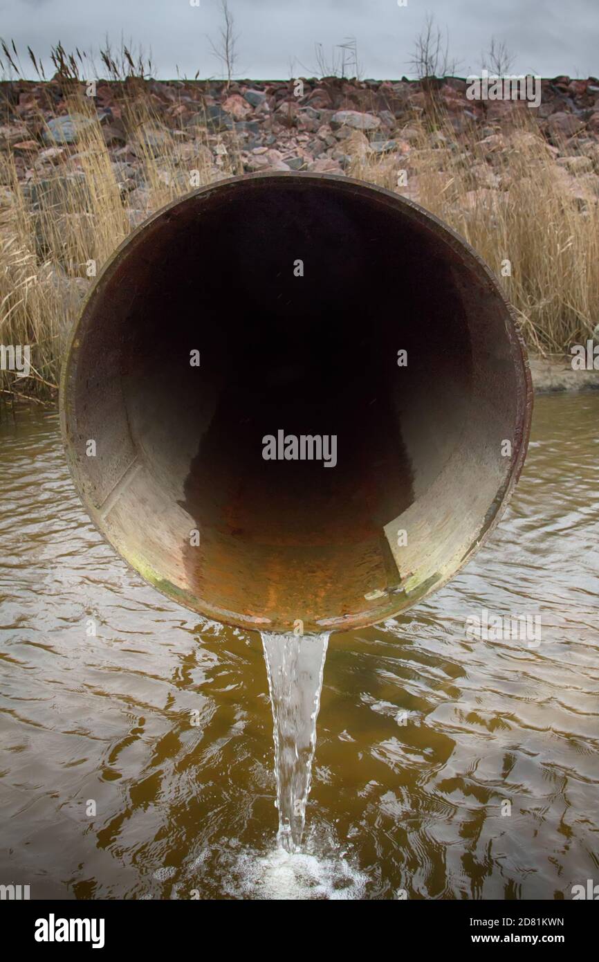 Large diameter pipe hi-res stock photography and images - Alamy