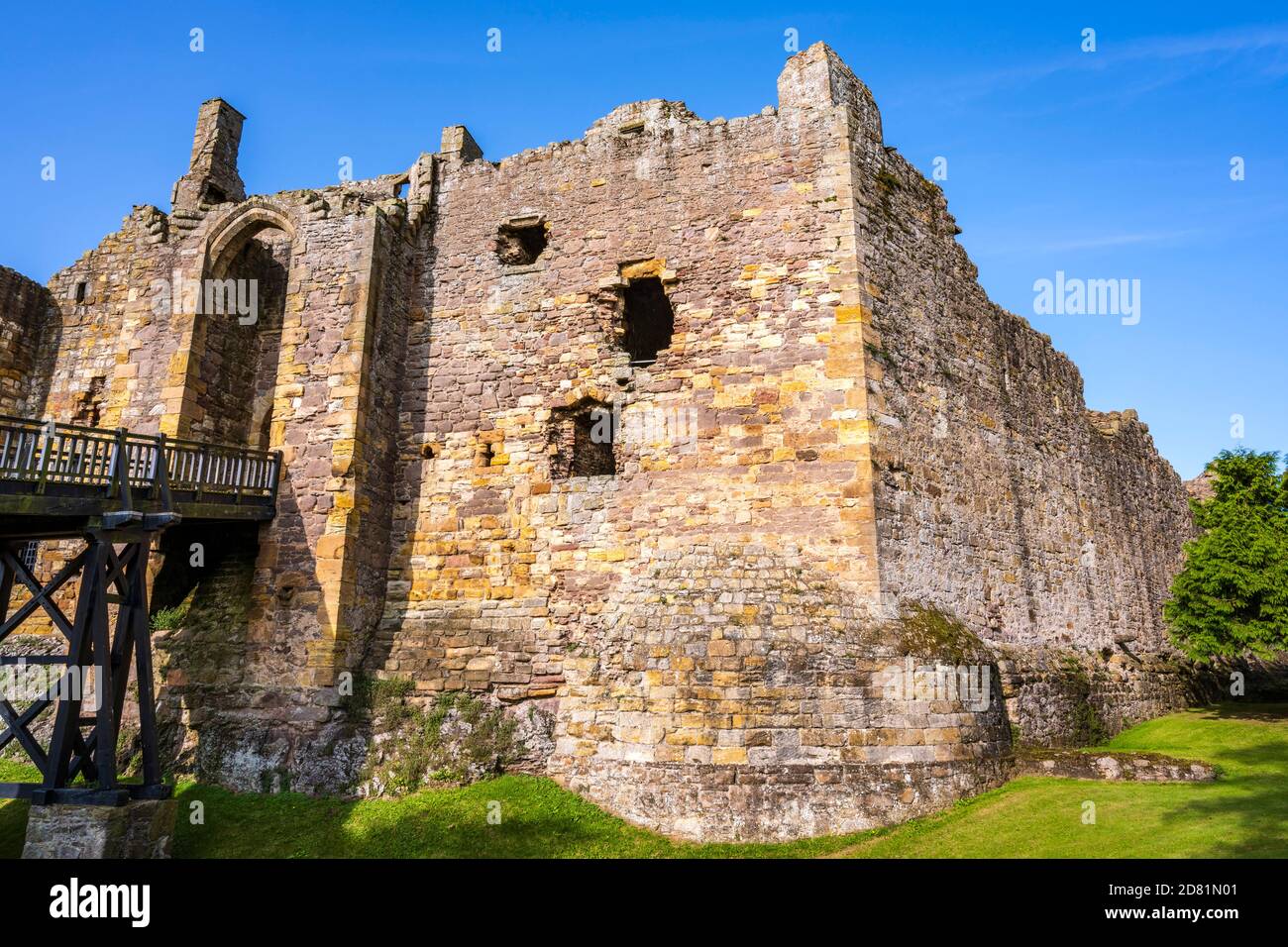 Ruins of Dirleton Castle in Dirleton Village, East Lothian, Scotland ...