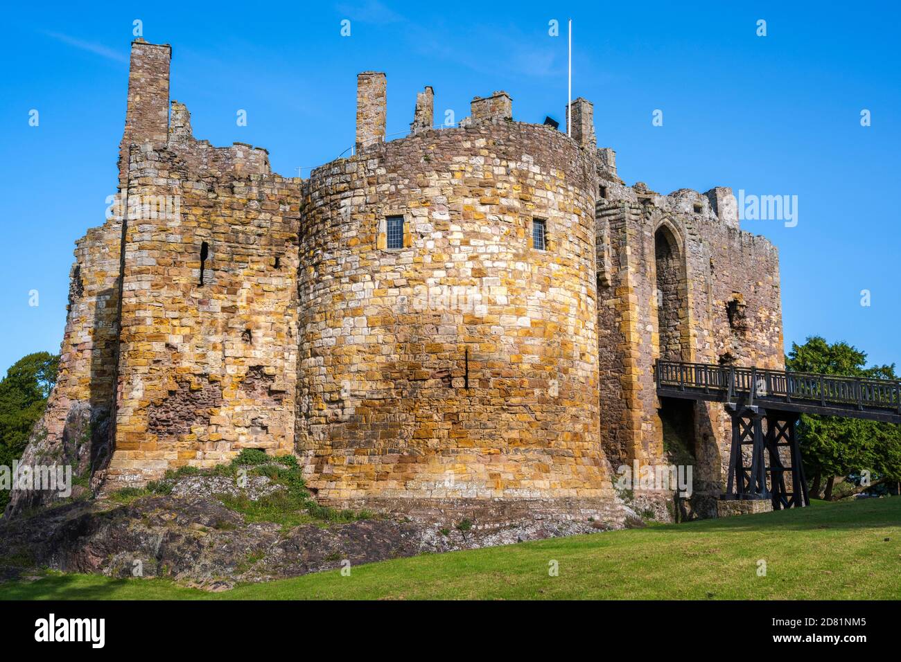 Dirleton castle scotland scottish castles hi-res stock photography and ...