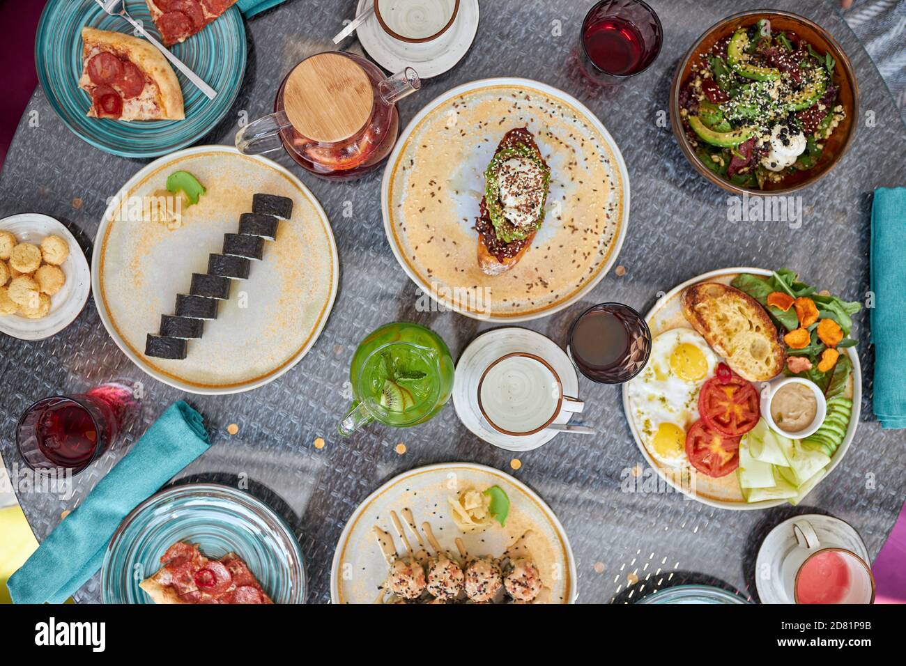 Communal bar and eat house hi-res stock photography and images - Alamy