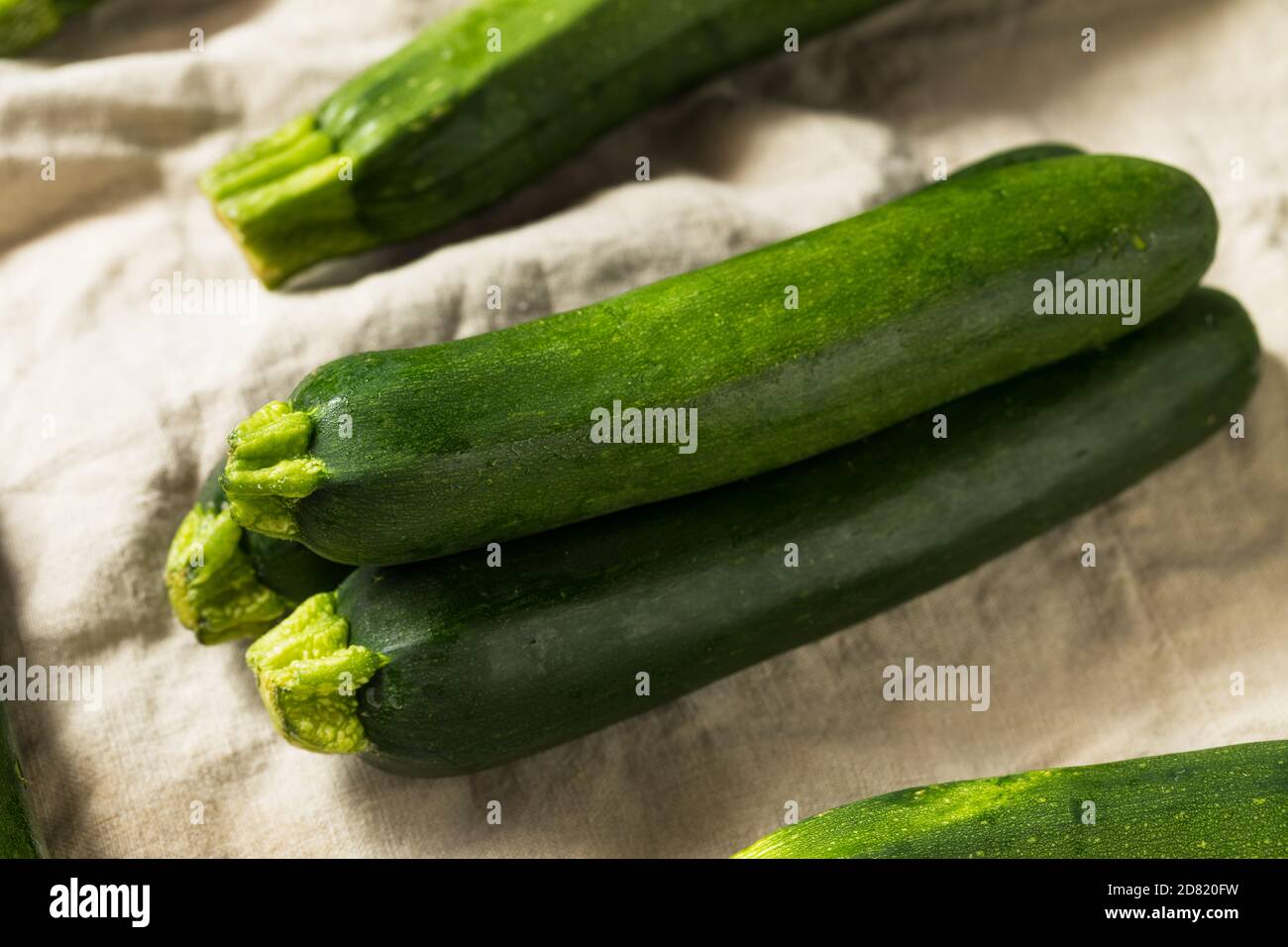 Organic Ripe Green Zucchini Squash Ready to Eat Stock Photo - Alamy