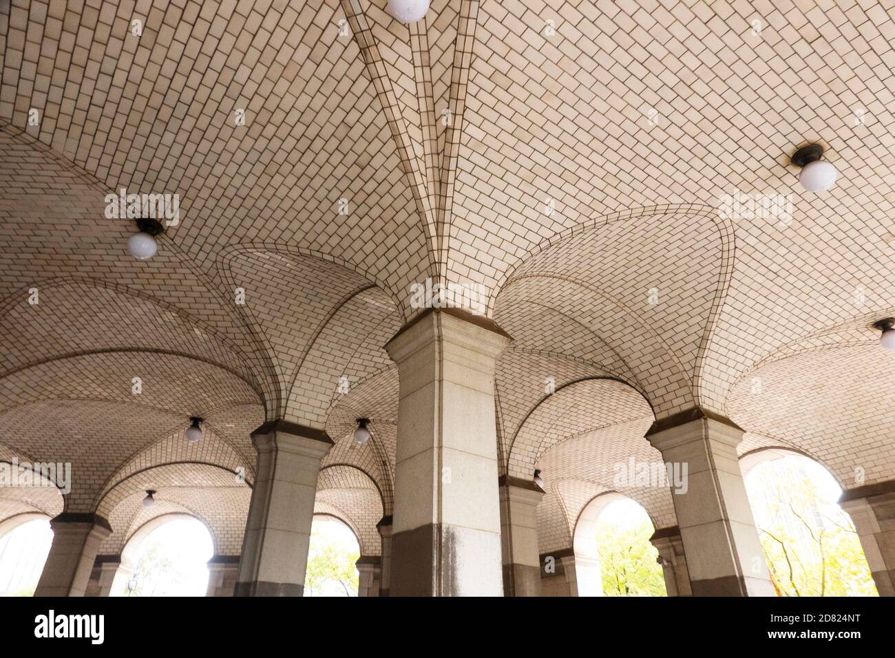 Guastavino ceiling hi-res stock photography and images - Alamy
