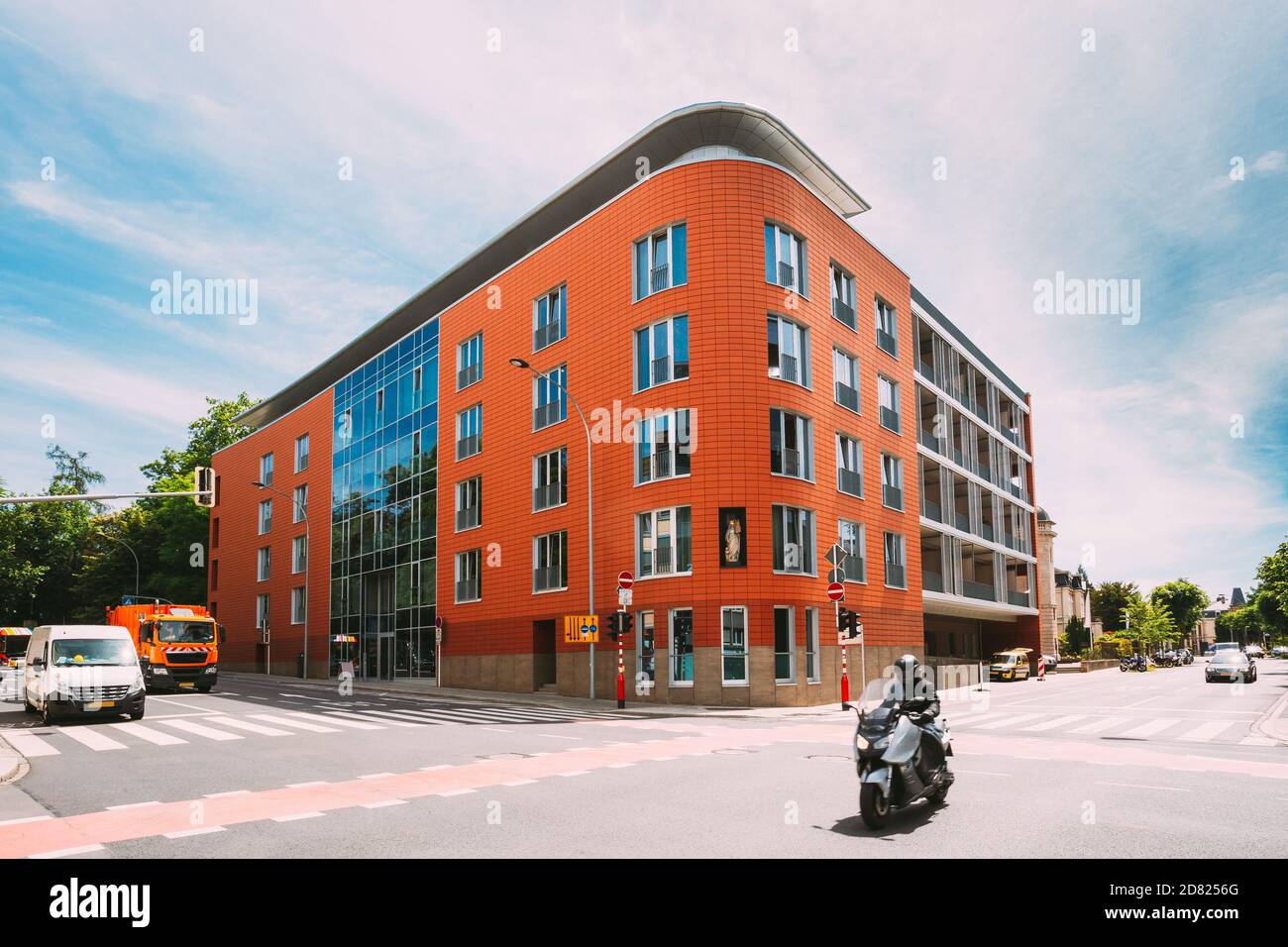 Luxembourg embassy hi-res stock photography and images - Alamy