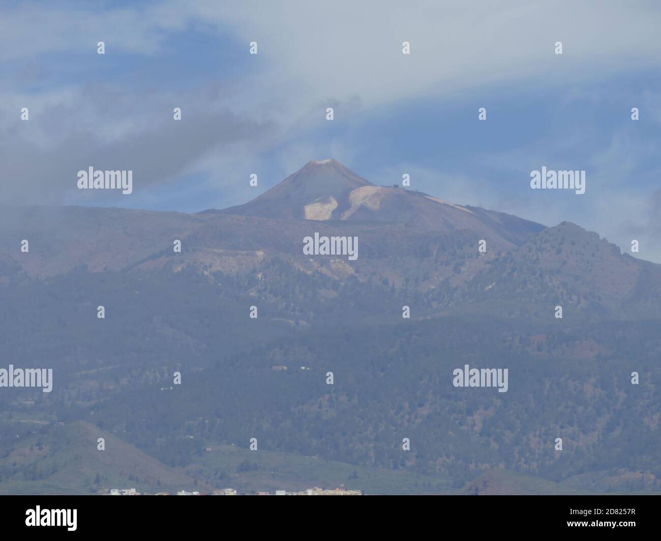Volcan Basaltic Mountain Stock Photo - Alamy