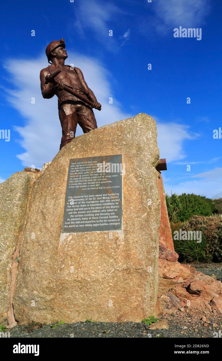 A statue of a miner at the Geevor tin mine at Pendeen, Cornwall Stock ...