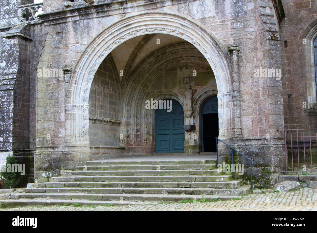 Doors and stairs of Saint Ronan church in Locronan Stock Photo - Alamy
